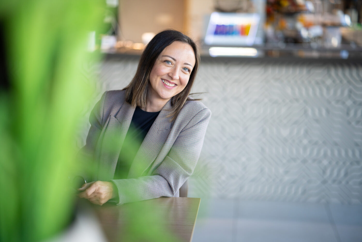 Violeta portraits in an office center in Sofia by Ruslan Galka
